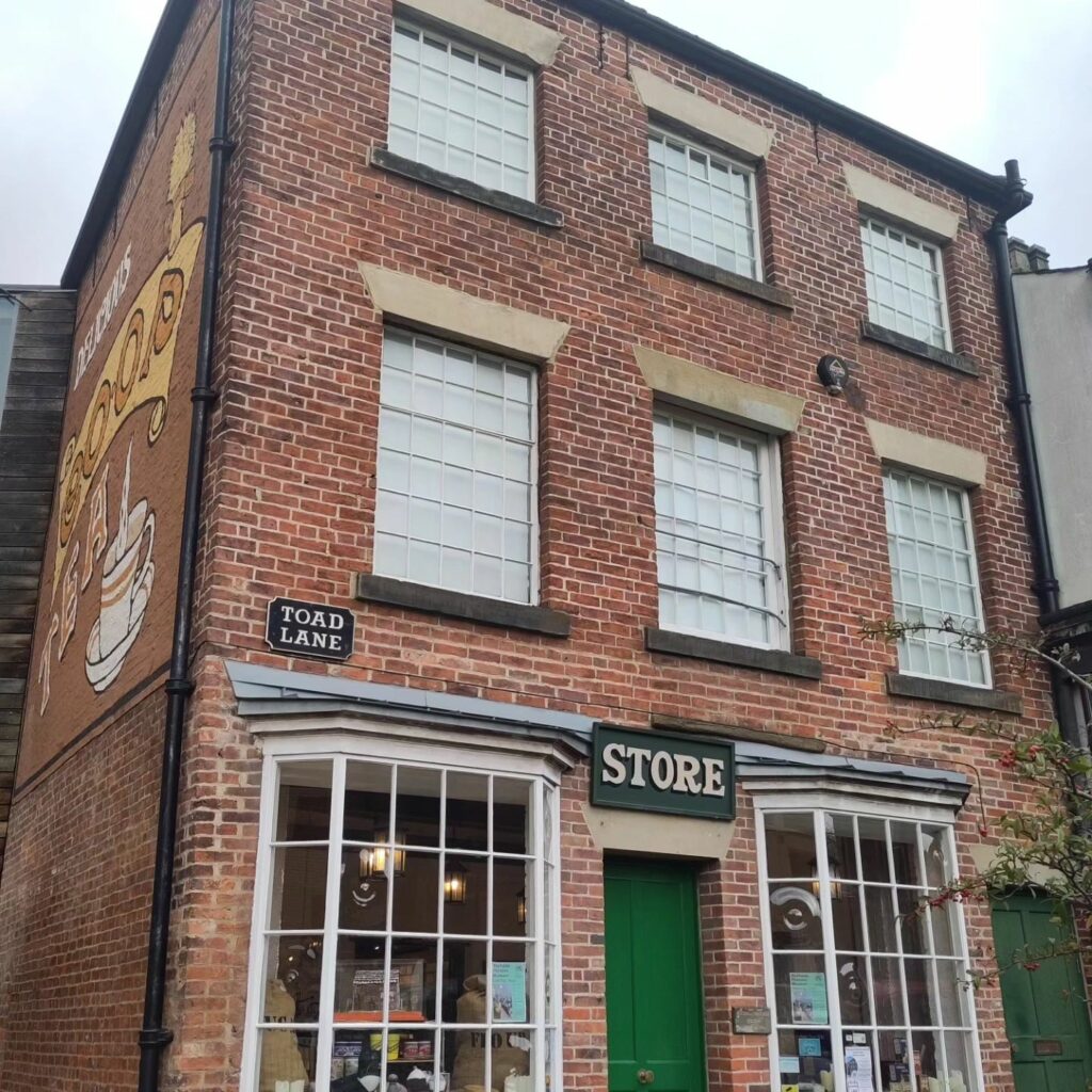 Visiting the Rochdale Pioneer Museum on Toad Lane ⋆ Shaziety